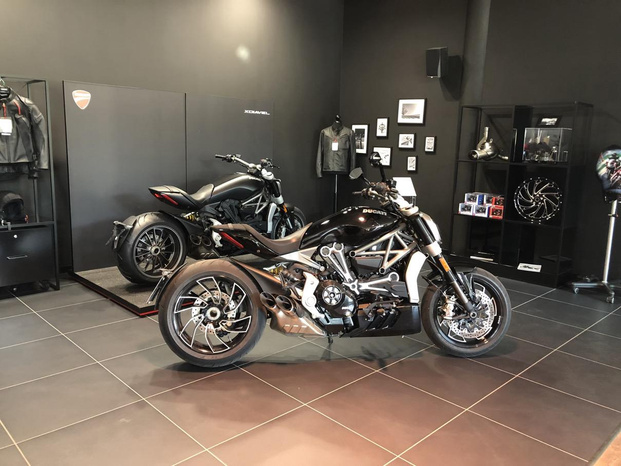 Ducati Verona - Red Bike Srl - Verona - Il mestiere di vendere desideri ...